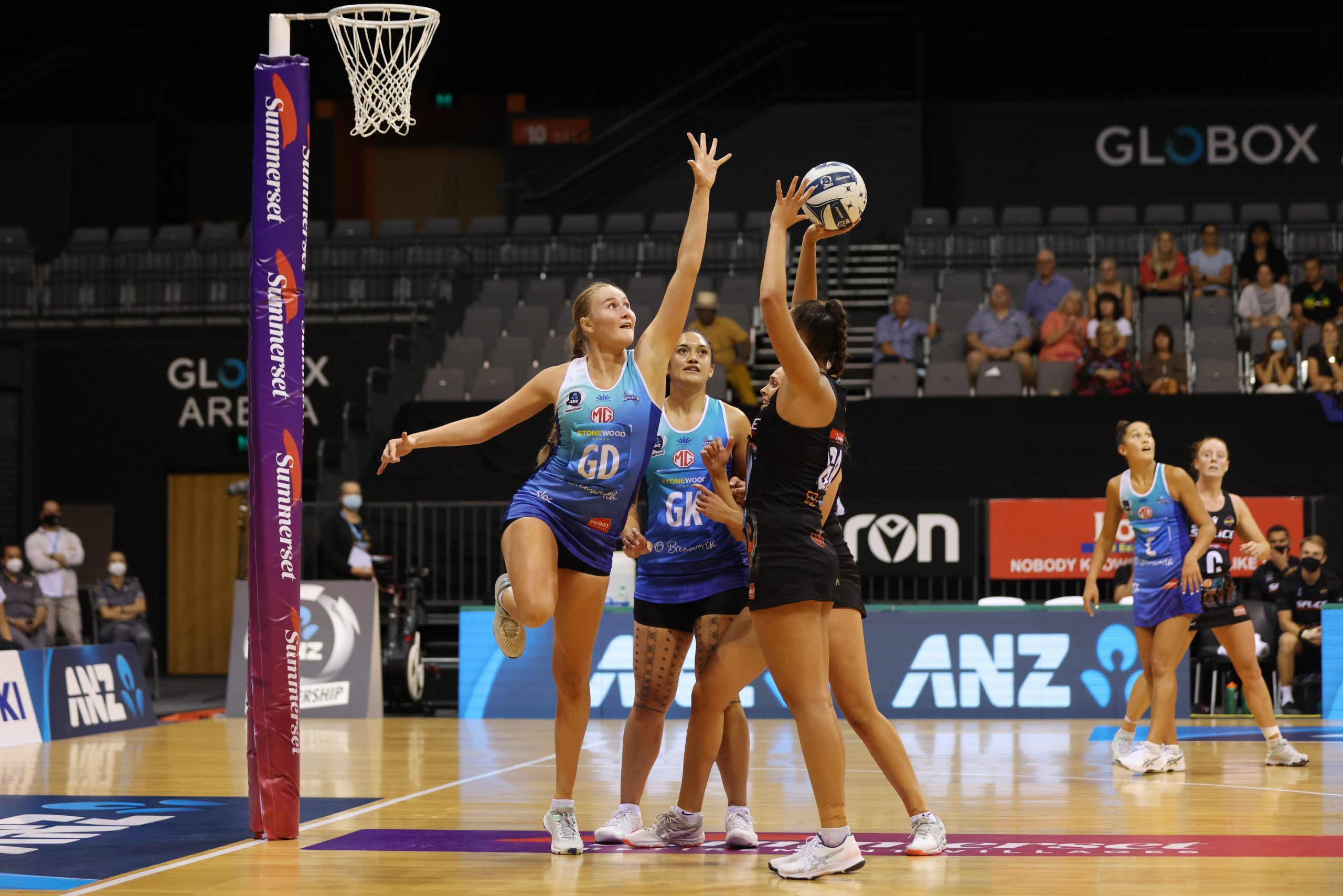 Stythe standing on the shoulders of Mystics giants | Northern Mystics